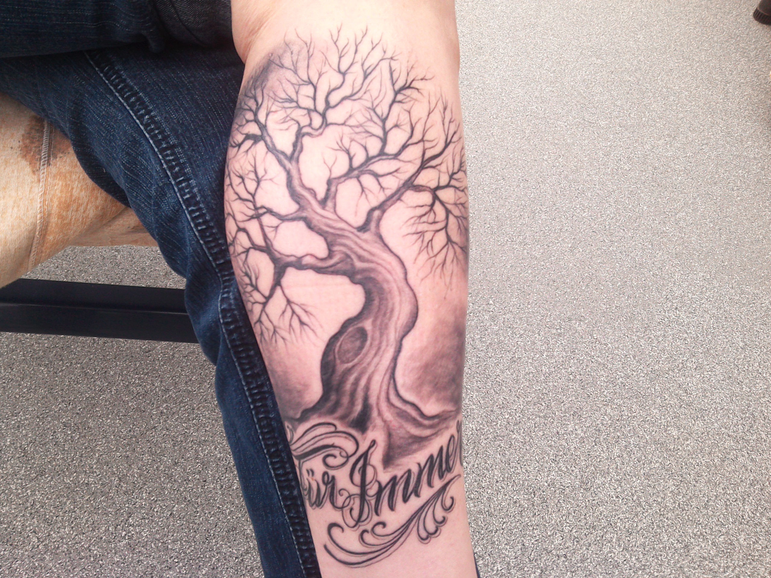 Einfache Baum Tattoos